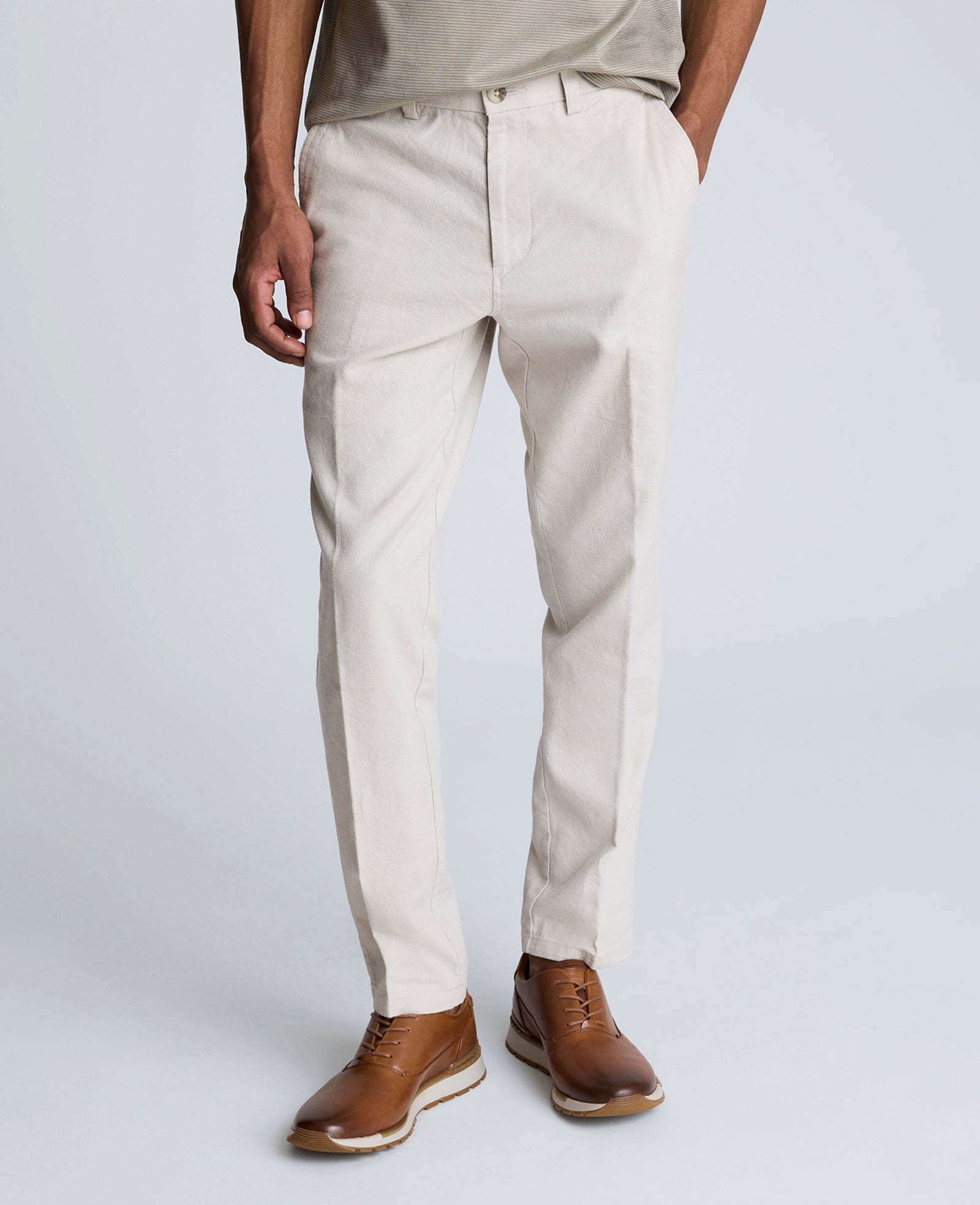 Men’s Linen-Blend Slim Fit Chino—Flat Front | Kenneth Cole