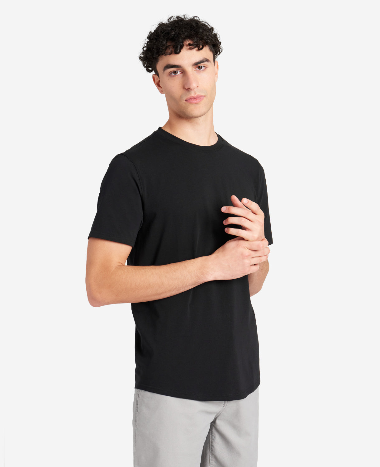 Men's Black Performance Crew Neck T-Shirt | Kenneth Cole